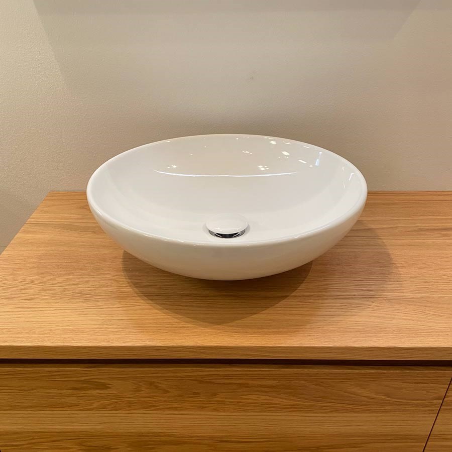 Skålformat handfat for placering på bänkskiva från italien